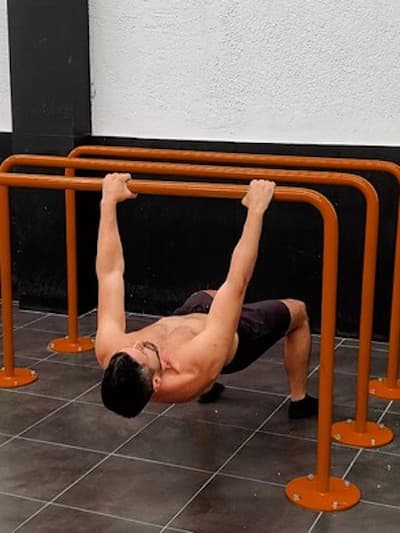 Explosive australian pull ups - Exercise level intermediate